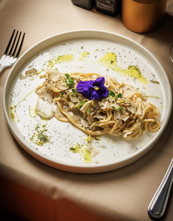 La Piazza - Italian Restaurant in Midtown Manhattan